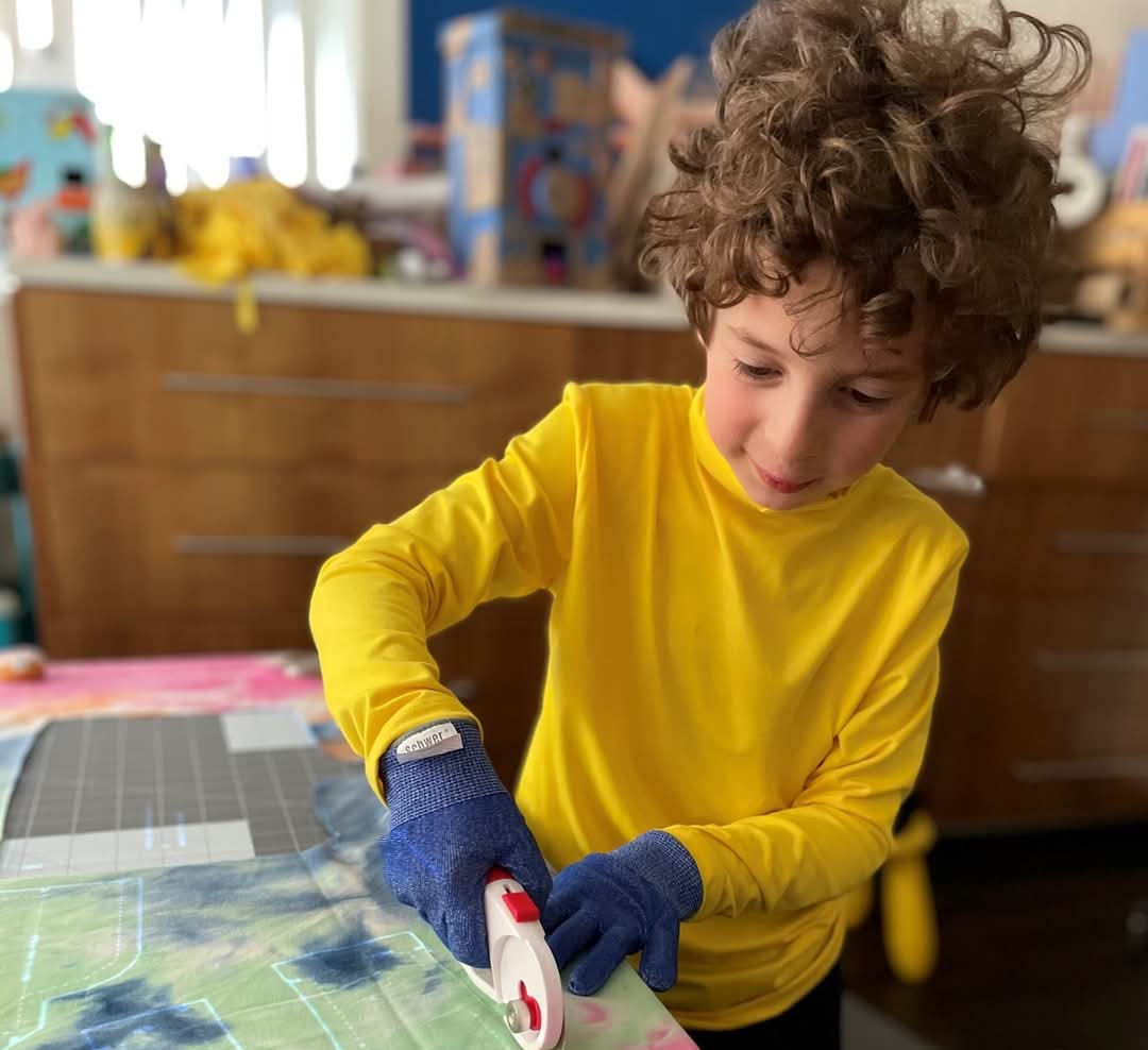 Max Alexander : Le prodige de la mode à 8 ans qui conquiert le monde ...